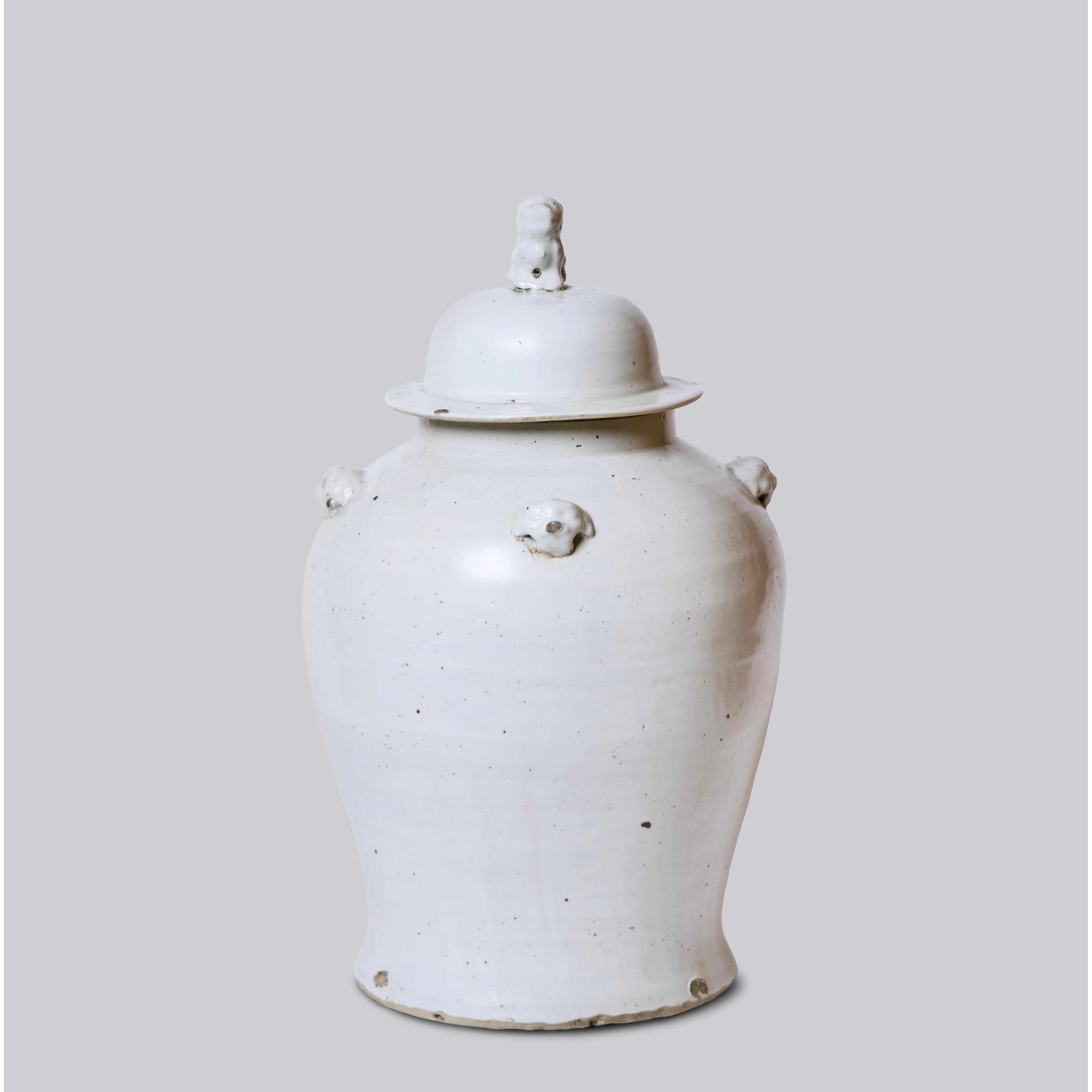 Rustic White Porcelain Temple Vase – Estilo Home